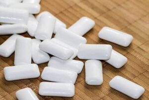 Xylitol Chewing Gum and Caries Rates - Xlear Brand Sinus Care